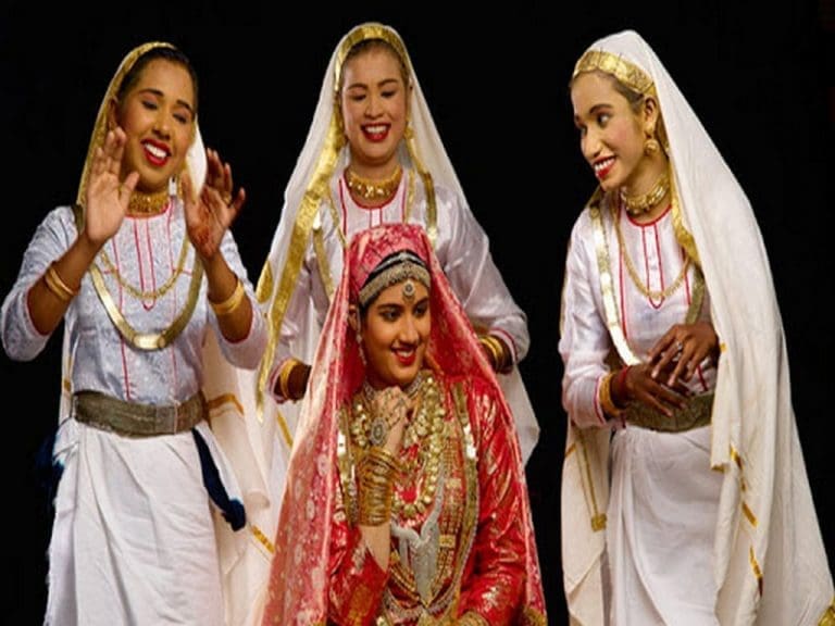 Top 10 Traditional Kerala Dance Forms That Will Enchant You! – Iris Holidays